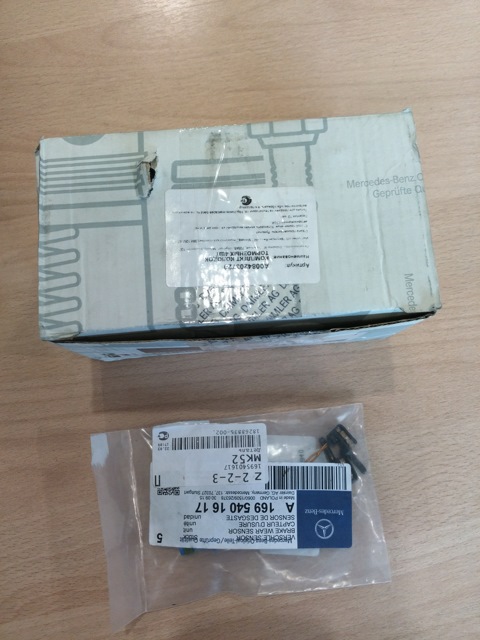 A1695401617 Датчик износа колодок тормозных Mercedes | Запчасти на DRIVE2