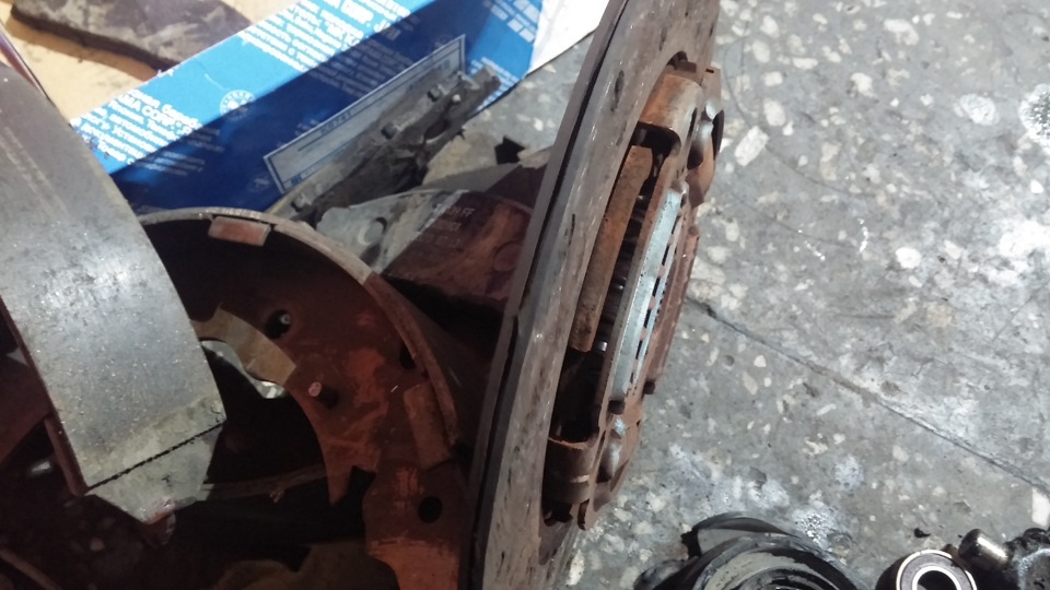 заменил сцепление и тормозные колодки — Mitsubishi L200 (4G), 2,5 л ...