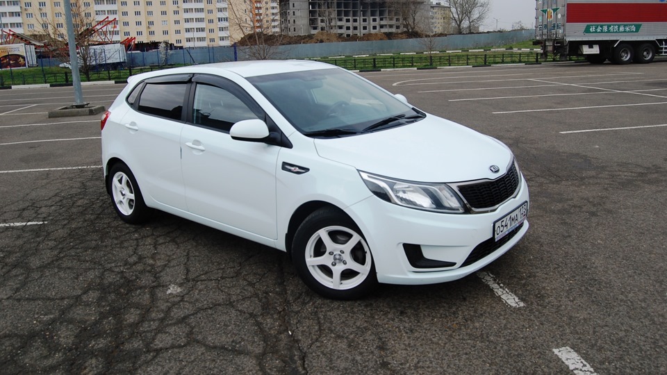 Камера бокового вида под правое зеркало — кто ставил ? — KIA Rio 5-door ...