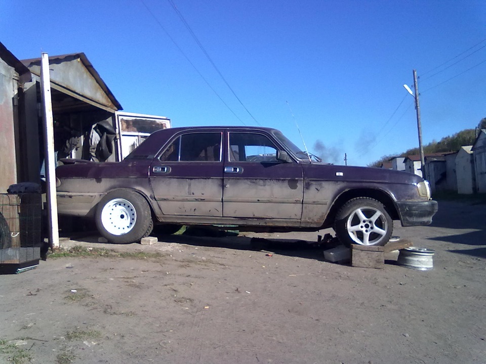 Примерил как будет. — ГАЗ 3110, 3 л, 2002 года | колёсные диски | DRIVE2