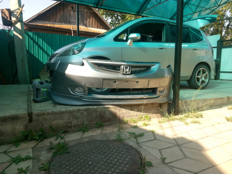 Поездка в город) — Honda Fit (1G), 1,3 л, 2001 года | просто так | DRIVE2