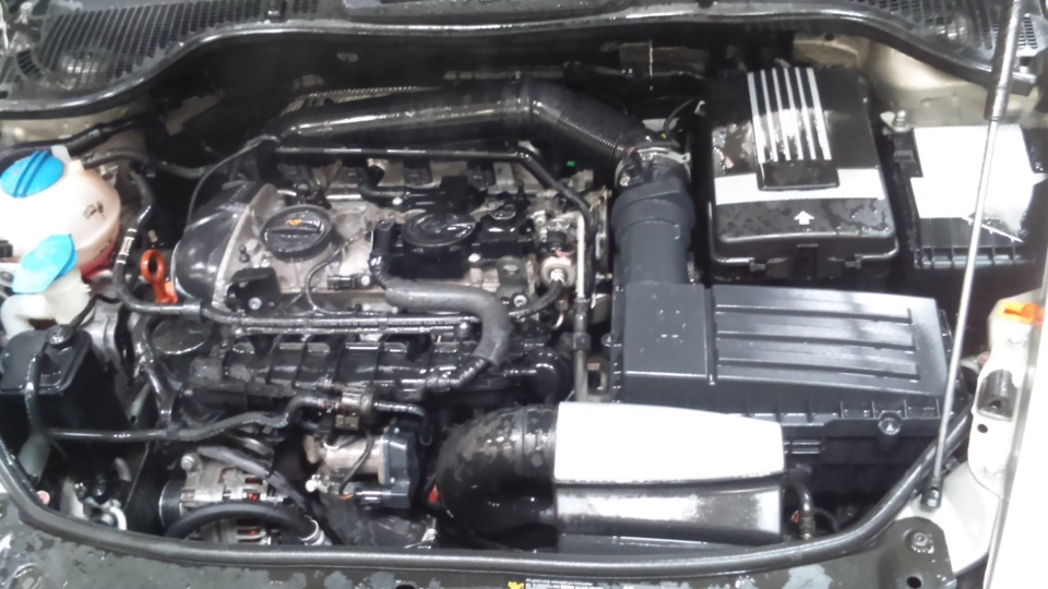 Мойка моторного отсека — Skoda Octavia A5 Mk2 1 8 л 2010 года