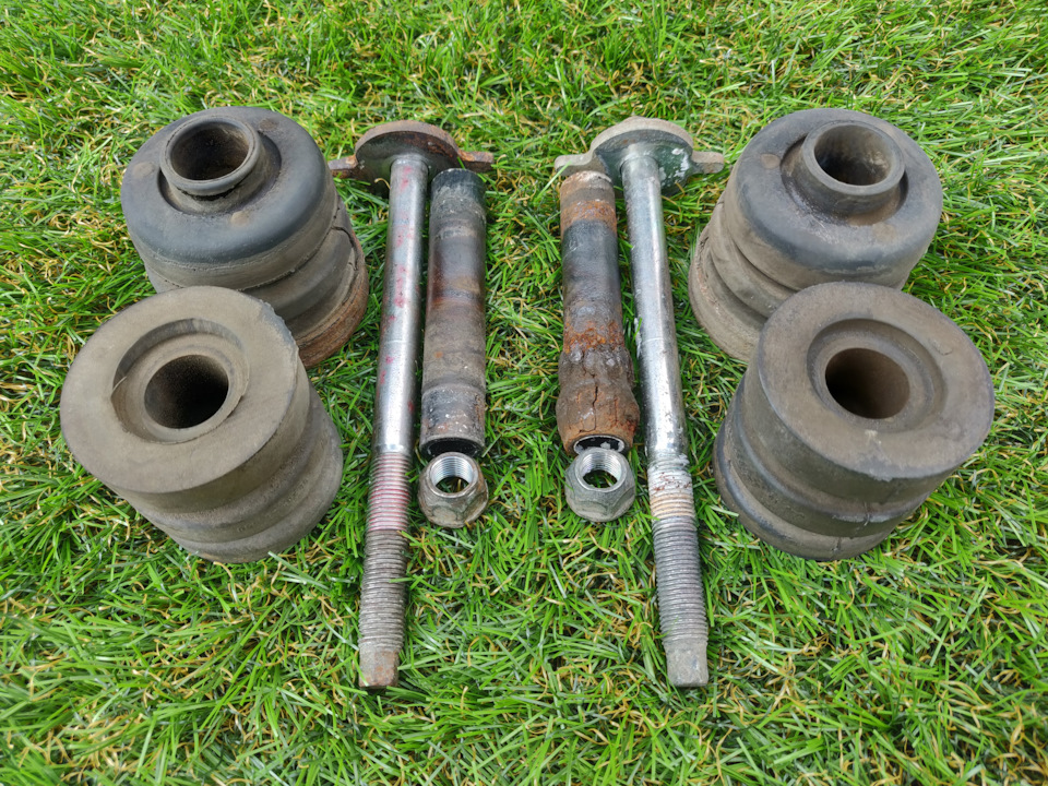 Замена опор, подушек кузова. — Toyota Land Cruiser Prado 120-series, 4 ...