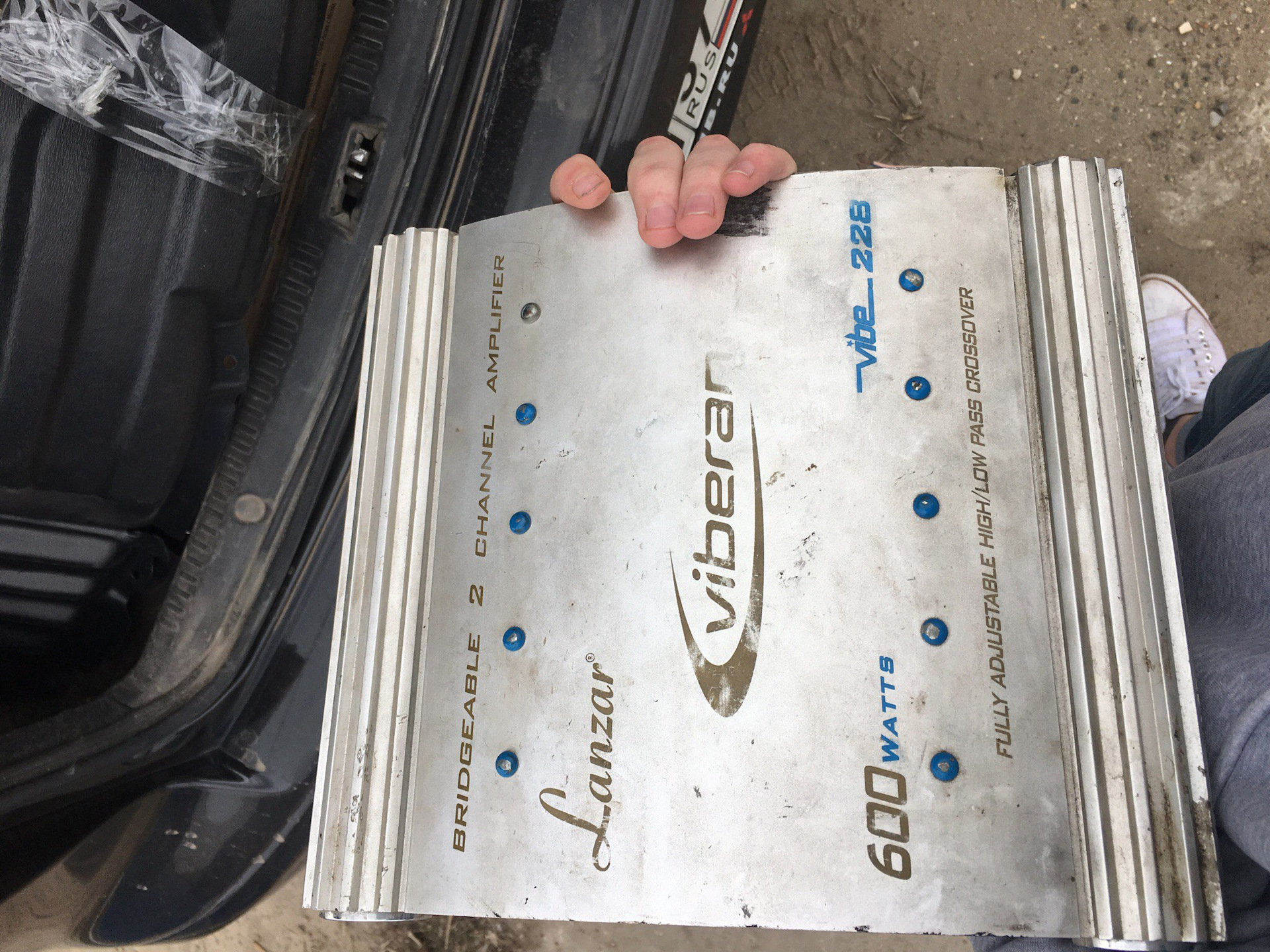 пасивный сабуфер и усел в багажник + бонус от соклубника — DRIVE2