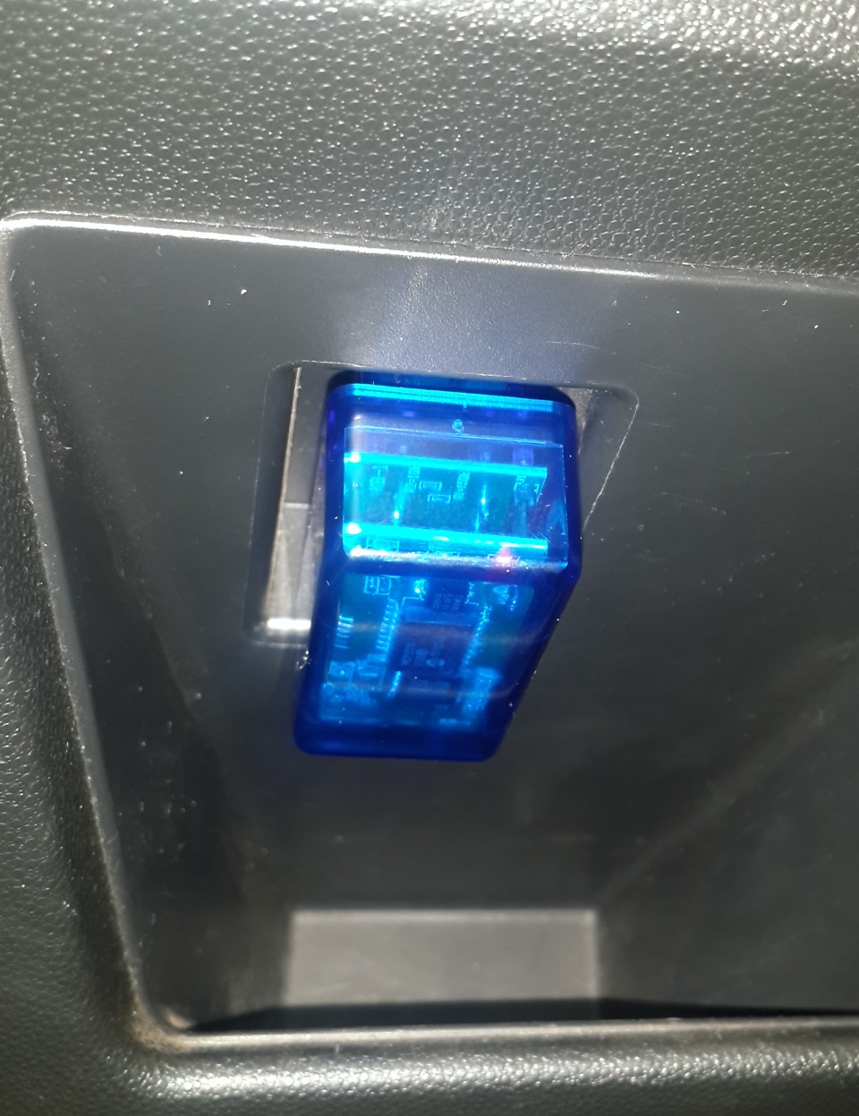 EML 327 — Mazda Axela (1G), 2 л, 2005 года | электроника | DRIVE2