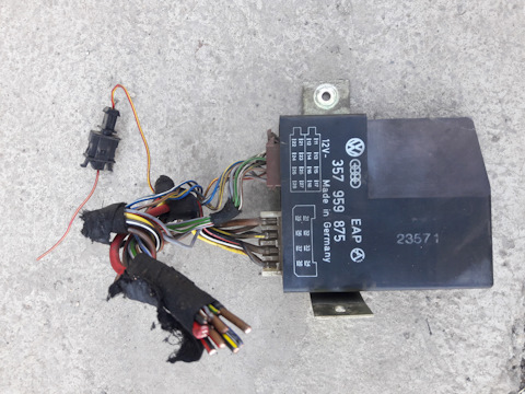 357959875 Блок управления VAG | Запчасти на DRIVE2