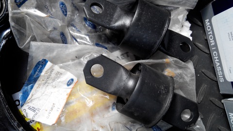 1061670 Сайлентблок рычага задней подвески / Focus-I/II, C-Max VOLVO ...