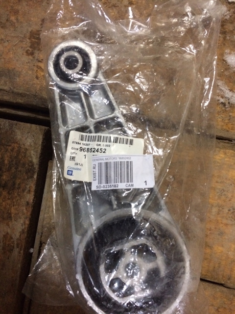 96852452 Опора двигателя CHEVROLET LACETTI зад. GM | Запчасти на DRIVE2