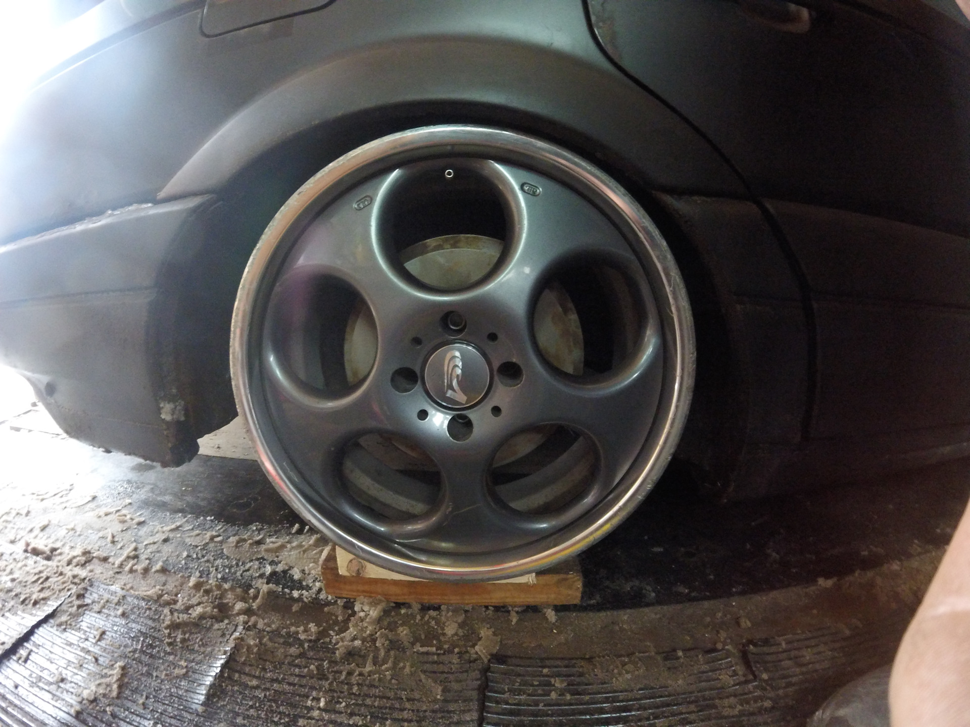 Rays Versus Dolce Wide R17 🙈 — Volkswagen Passat B3, 1,8 л, 1989 года | колёсные диски | DRIVE2