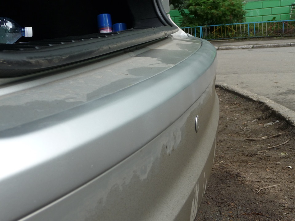 Задний молдинг в цвет! — Ford Focus Hatchback II, 1,6 л, 2005 года ...