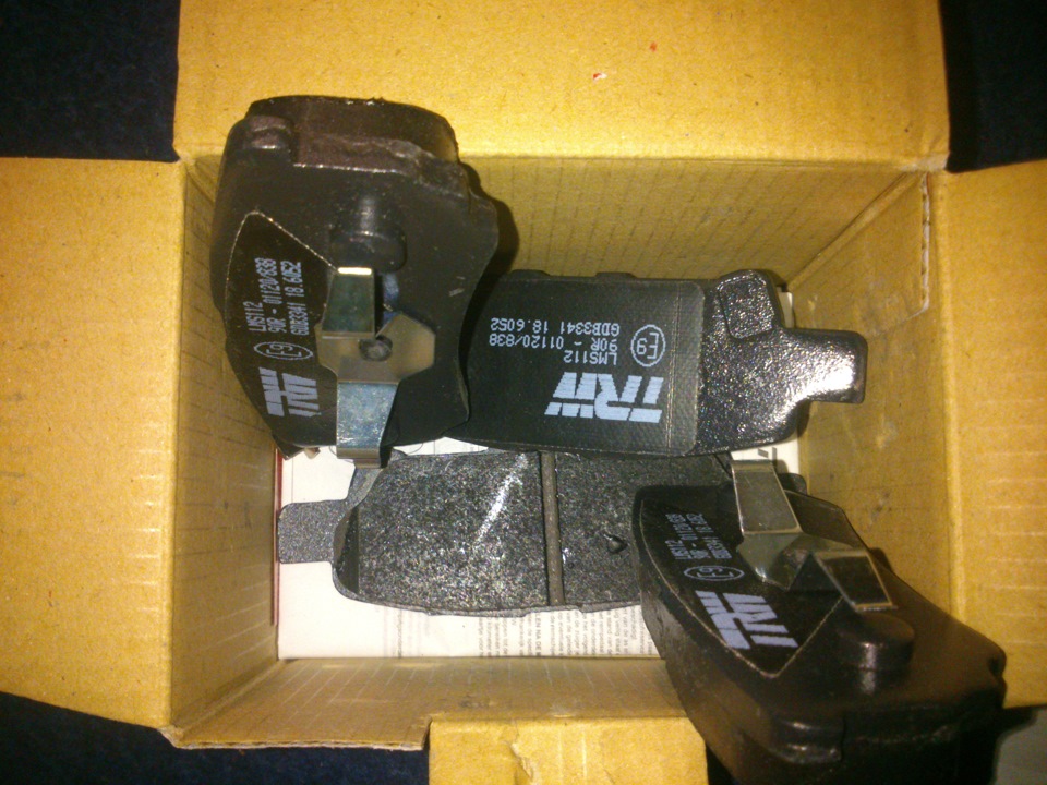 Забрал задние колодки TRW — Mitsubishi Lancer IX, 2 л, 2006 года ...