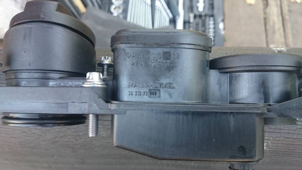 Замена сапуна(маслоотделителя) и резинки партрубка турбины — Mercedes ...