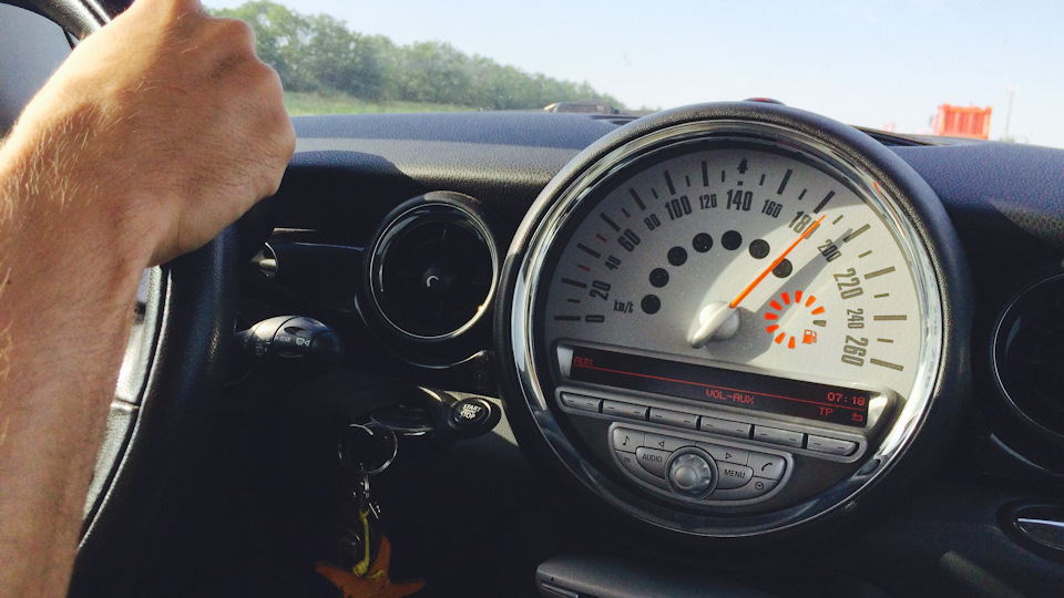 MINI Cooper S Mk II 1.5 бензиновый 2008 | Yellow bumblebee на DRIVE2