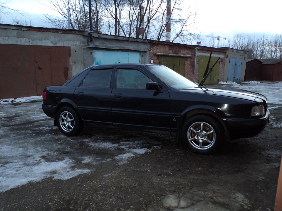 Мойка после того как КАМАЗ окатил грязью — Audi 80 B4 2 л 1994