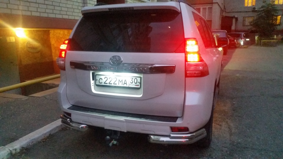 Подсветка номера — Toyota Land Cruiser Prado 150-series, 3 л, 2014 года ...