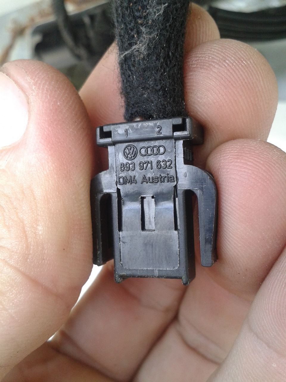893971632 РАЗЬЕМ 2 PIN/GEHAEUSE VAG | Запчасти на DRIVE2