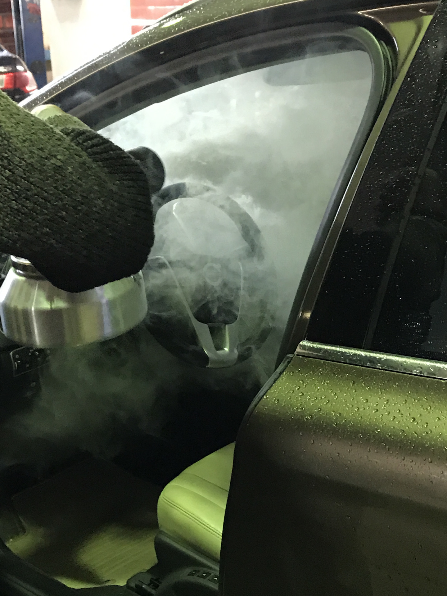 Сухой туман — Volvo XC60 (1G), 2,4 л, 2014 года | аксессуары | DRIVE2