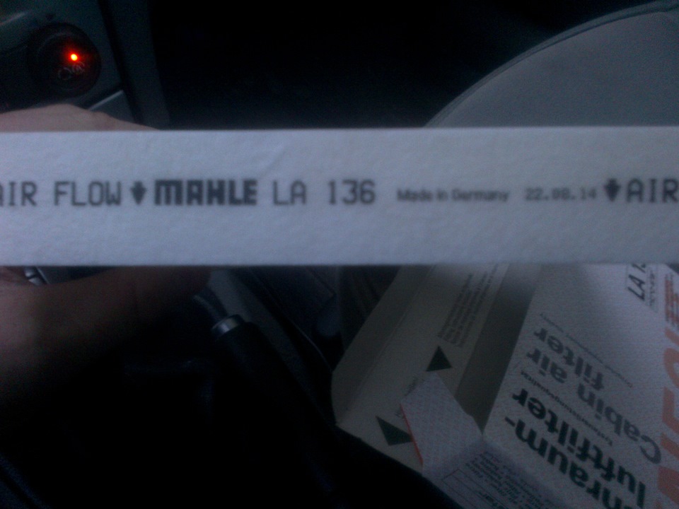 Замена салонного фильтра — Renault Laguna II, 1,9 л, 2001 года ...