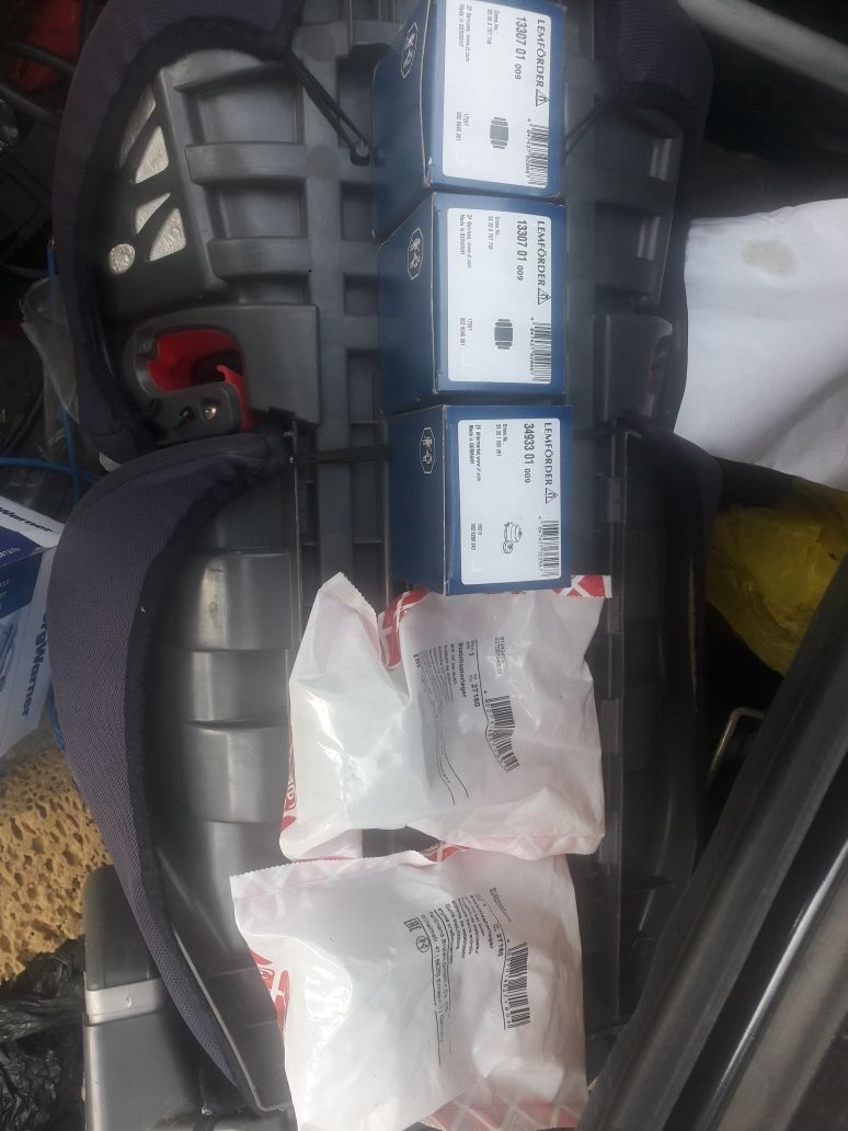 3493301 Подвеска, рычаг независимой подвески колеса LEMFORDER ...