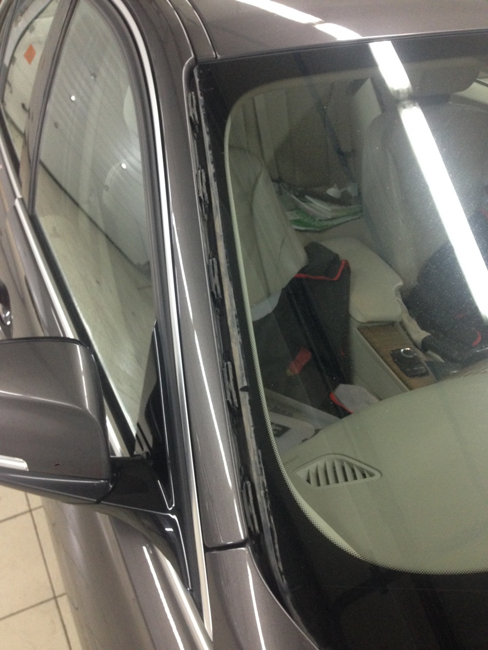 Замена лобового стекла — BMW 3 series (F30), 2 л, 2012 года | визит на ...