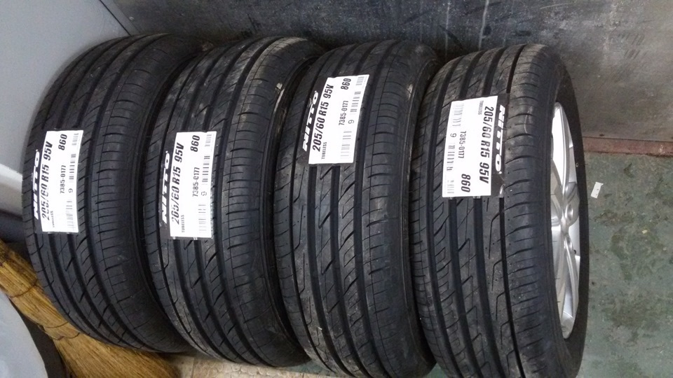 Летняя резина — Nissan Almera II (N16), 1,5 л, 2006 года | шины | DRIVE2