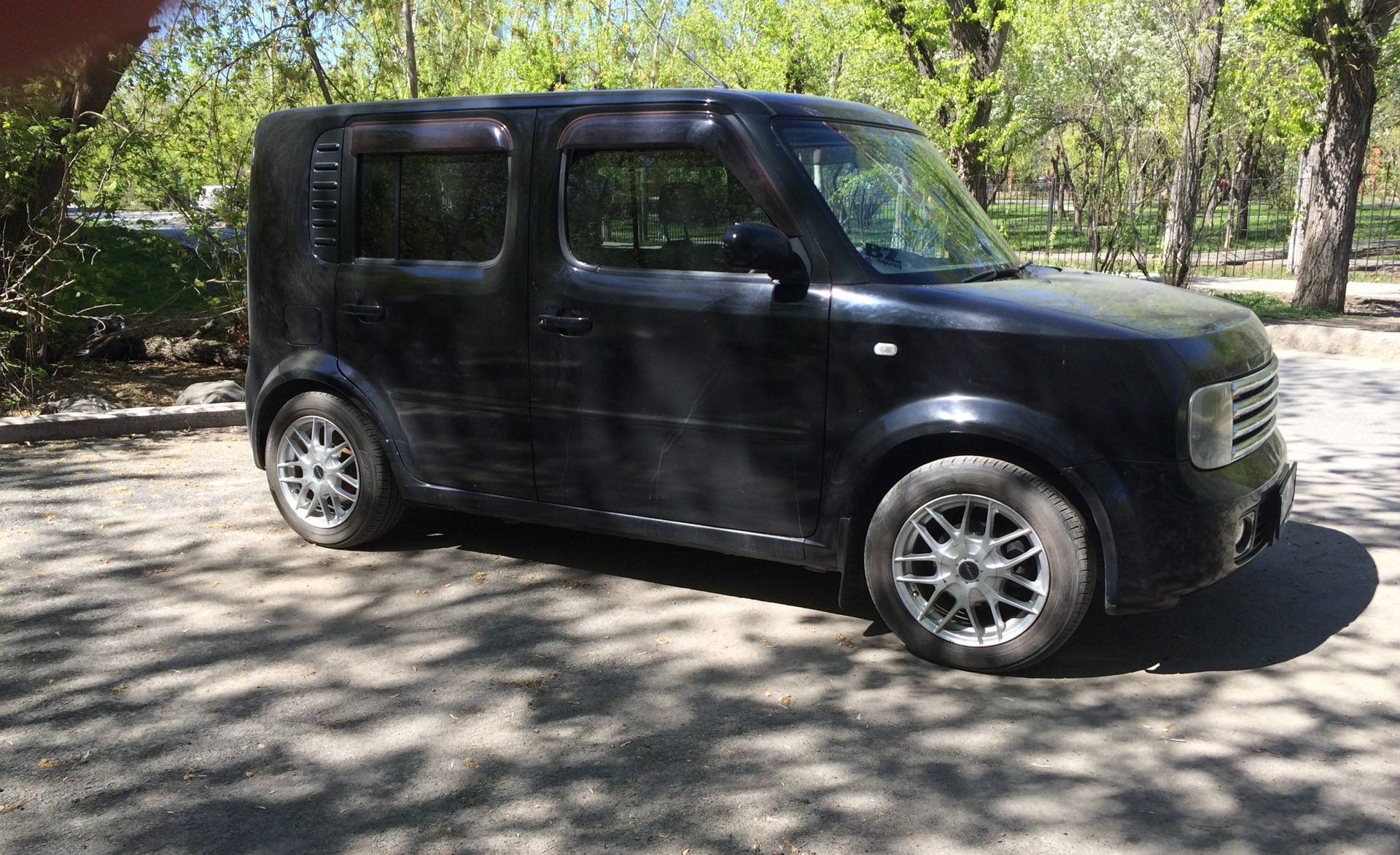 Новые "тапки" на лето для Кубаса) — Nissan Cube II, 1,4 л, 2004 года ...