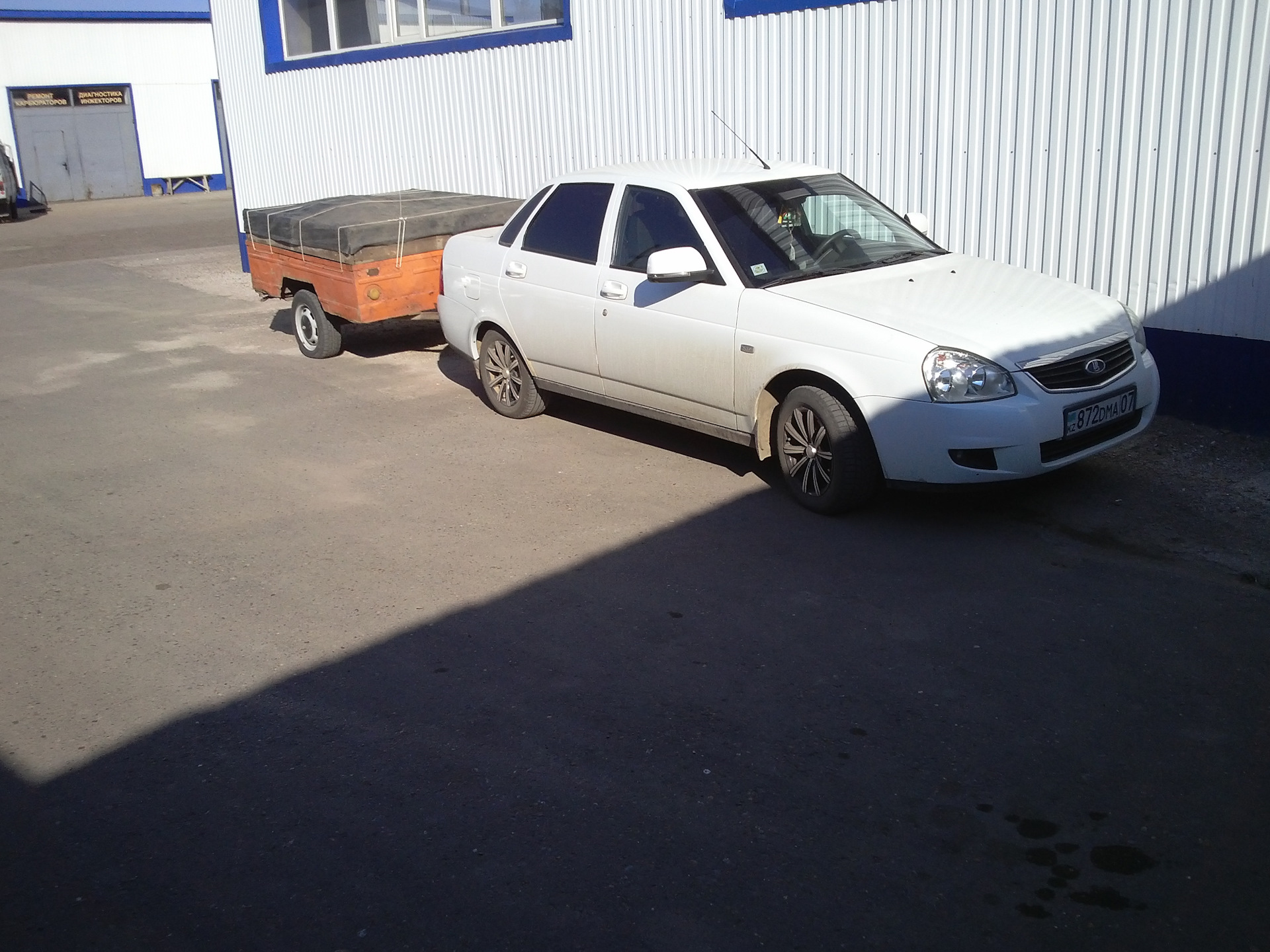 Вот для чего нужен фаркоп) — Lada Приора седан, 1,6 л, 2012 года ...