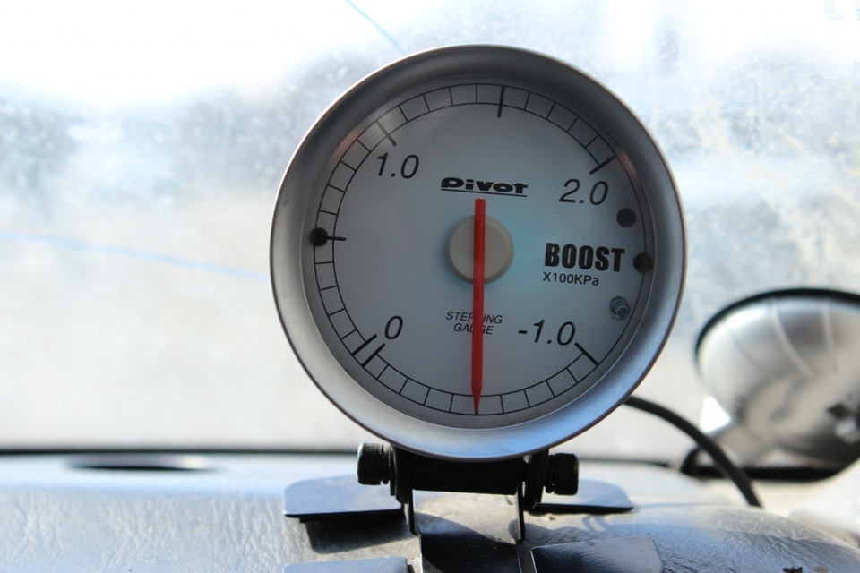 Pivot boost gauge — Subaru Forester (SG), 2,5 л, 2007 года | тюнинг ...