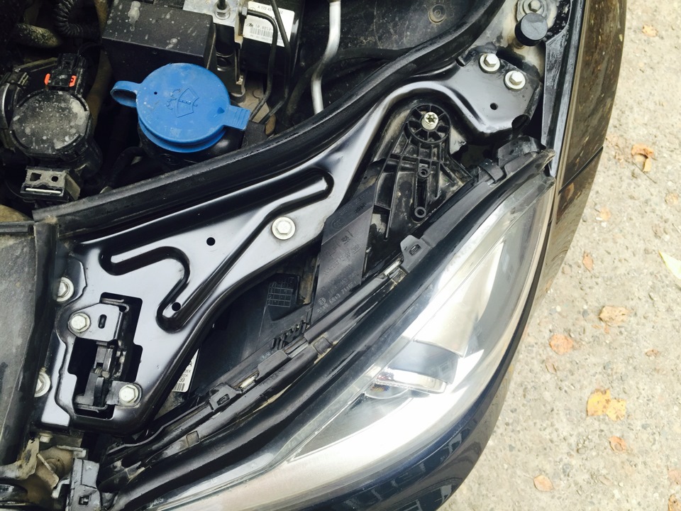 Накладки над фарами и радик — Mercedes-Benz C-Class (W204), 1,6 л, 2012 ...