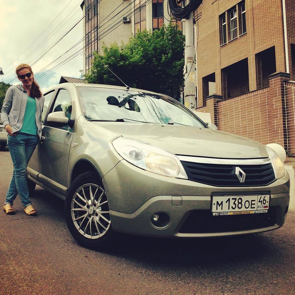 MOE Рено на официальной странице Instagram Renault Россия — Renault Sandero 1G, 1,6 л, 2011 года ...