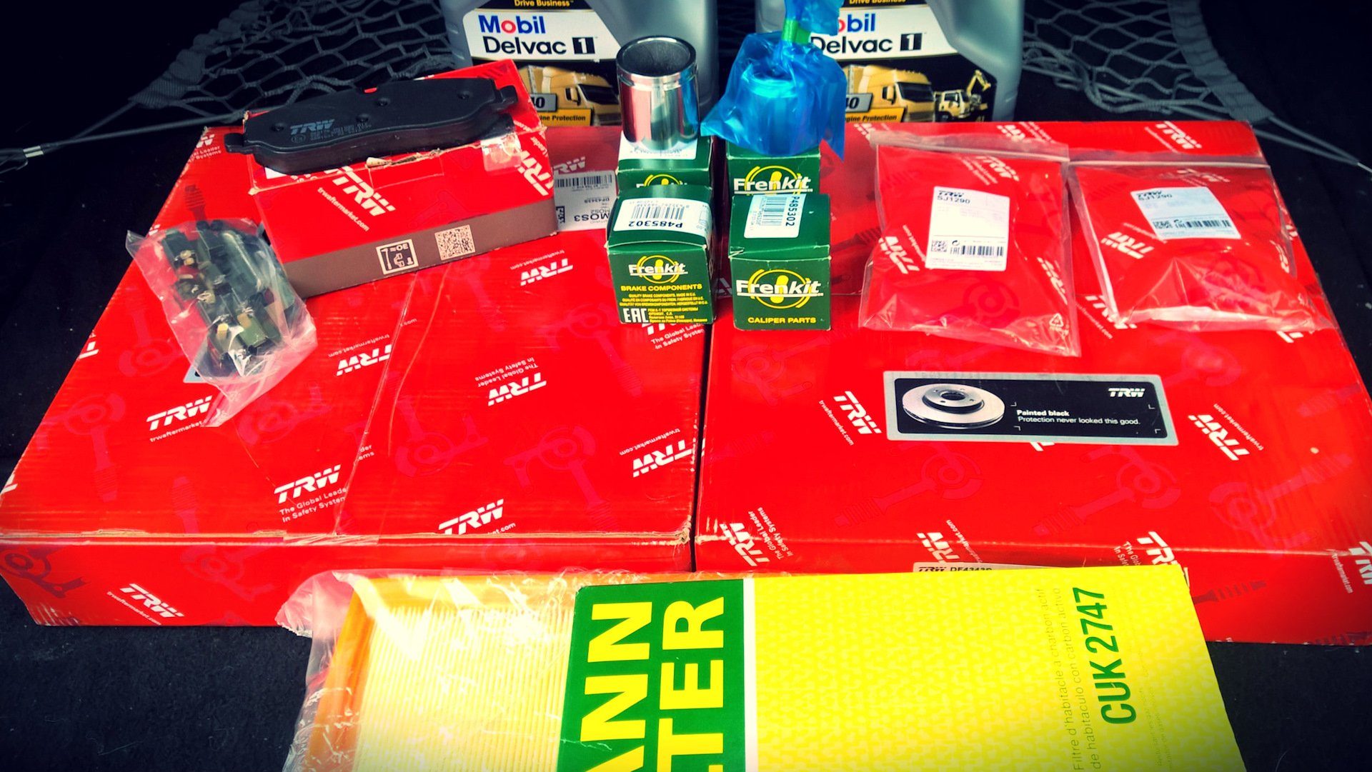 Тормоза от бензинки 4.4 в массы — Land Rover Discovery III, 2,7 л, 2008 ...