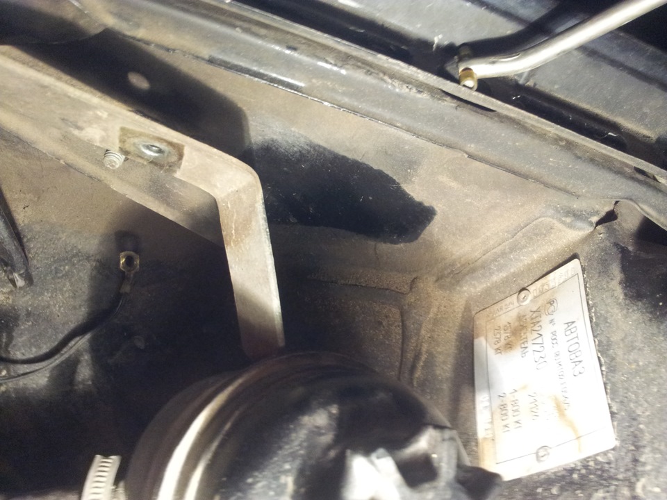 Трехуровневые щетки — Lada Приора хэтчбек, 1,6 л, 2008 года ...