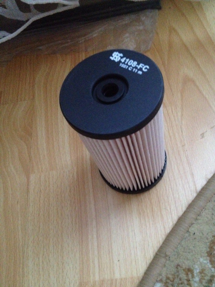 Замена топливного фильтра — Volkswagen Caddy (3G), 1,9 л, 2005 года ...