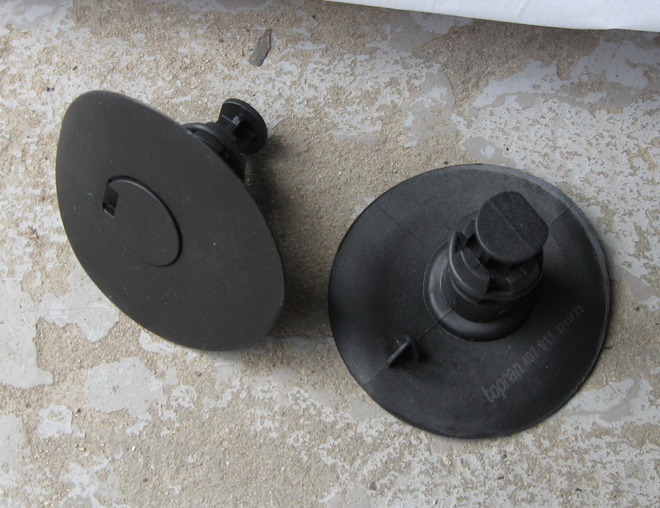 Немножко мелочей — Mercedes-Benz C-class (W202), 1,8 л., 2016 года ...