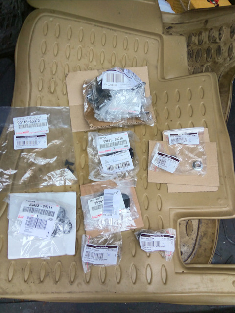 6940360011 стопор TOYOTA LEXUS | Запчасти на DRIVE2