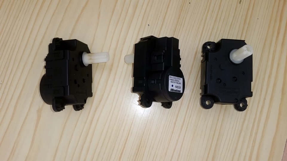 7820A080 Сервомотор отопителя Mitsubishi | Запчасти на DRIVE2