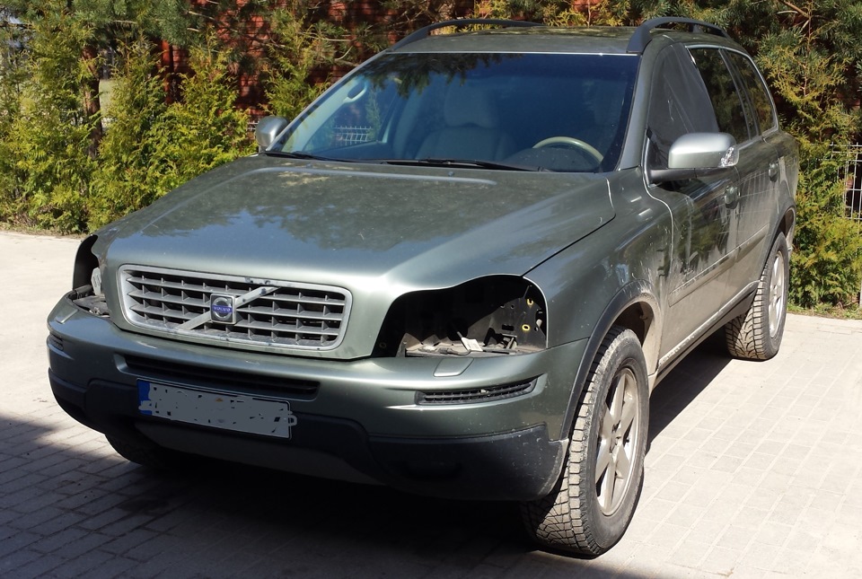 Разбили стекло и Украли фары — Volvo XC90 (1G), 3,2 л, 2007 года ...