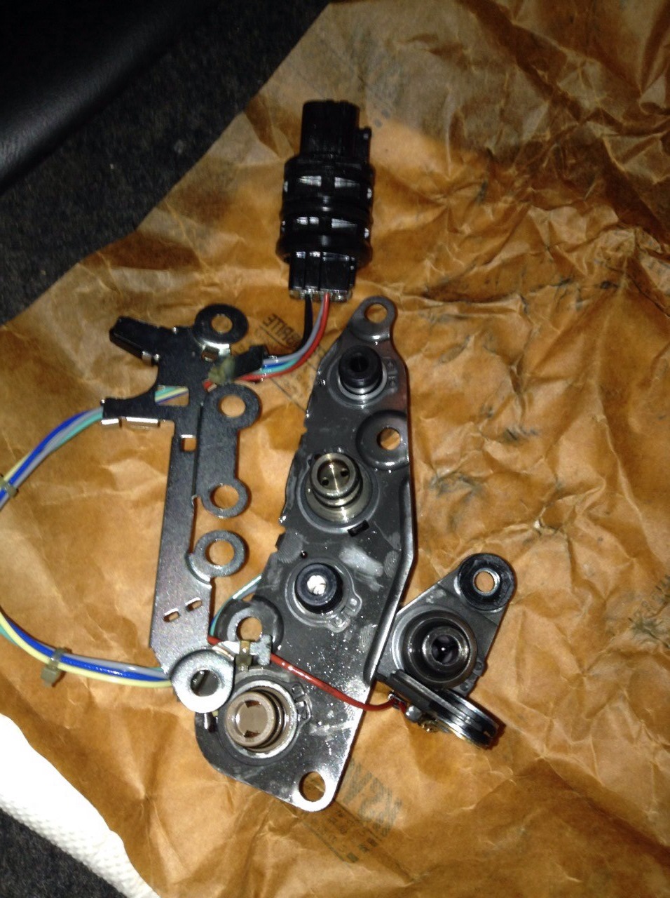 акпп без 4 передачи — Nissan Maxima QX (A33), 2 л, 2002 года | визит на сервис | DRIVE2