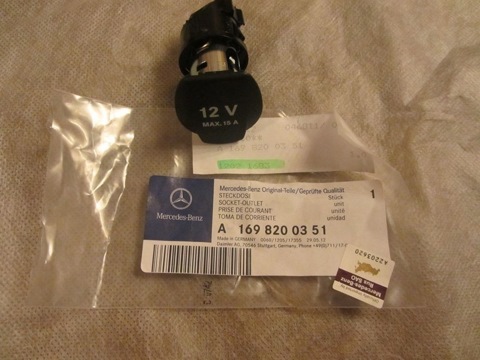 A1698200351 Розетка Mercedes | Запчасти на DRIVE2