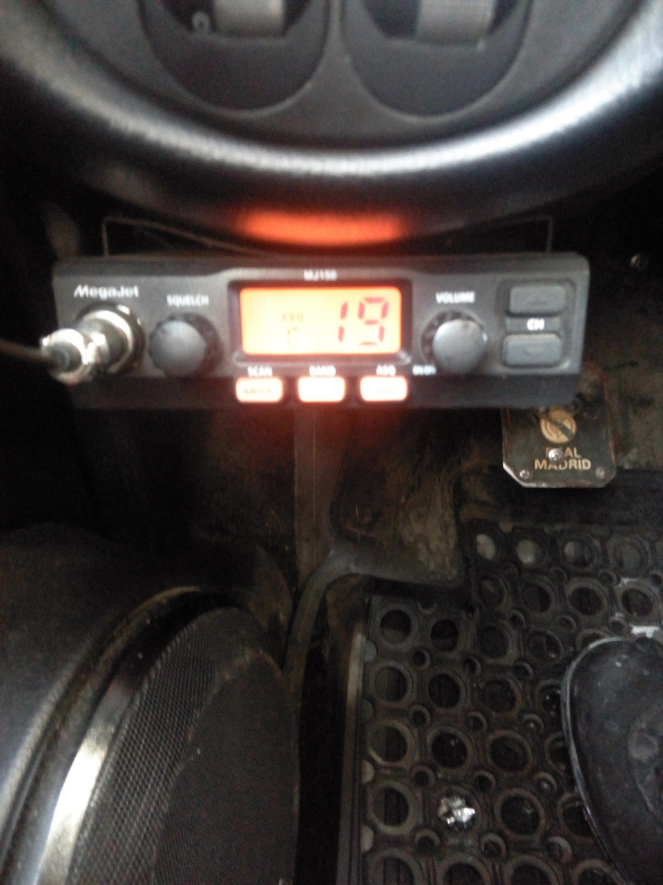 Замена си-би рации — Chevrolet Niva (1G), 1,7 л, 2010 года | аксессуары ...