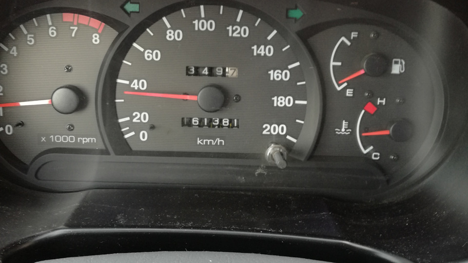Задние колодки, тросы ручника. — Hyundai Accent (2G), 1,5 л, 2005 года ...