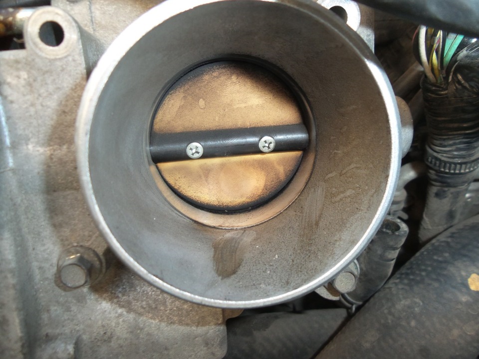 чистка дросселя и форсунок в ультрозвуковой ване — Mazda 3 (1G) BK, 2,5 ...