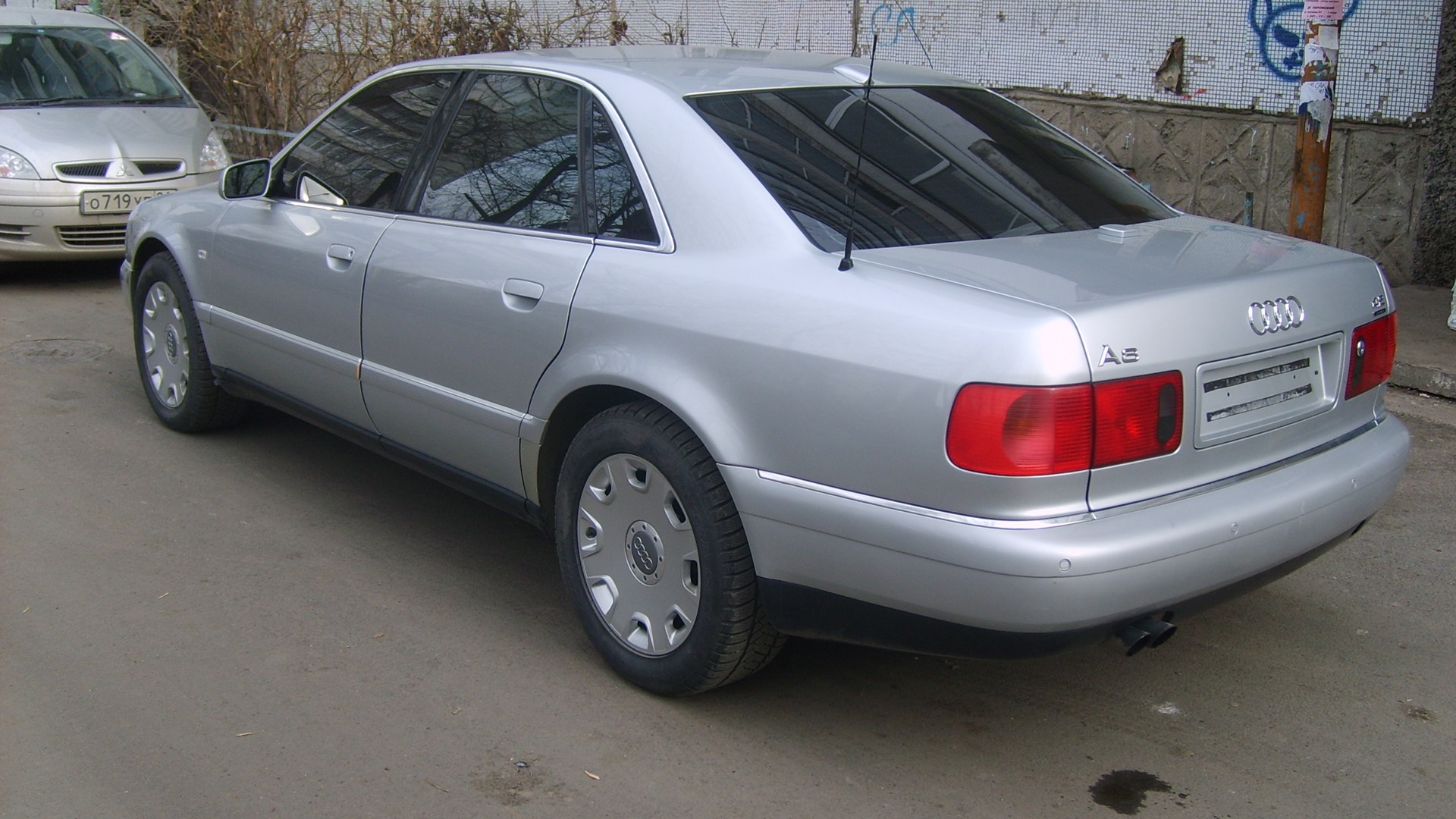 Audi A8 (D2) 4.2 бензиновый 1998 | Silver на DRIVE2