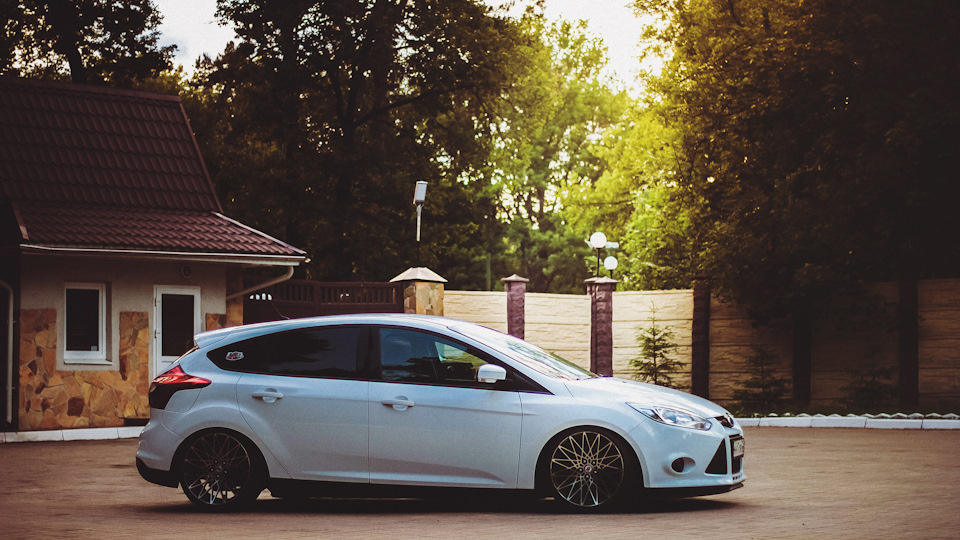 Ford Focus III Hatchback 1.6 бензиновый 2013 | MK3 Static на DRIVE2