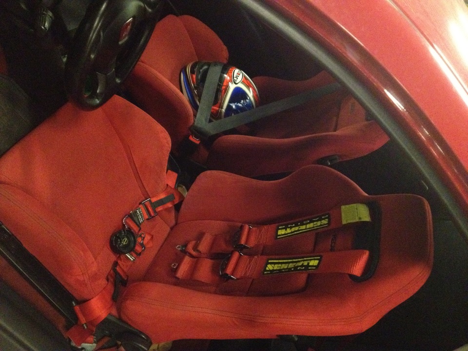 Schroth racing — Honda Civic Type R (2G), 2005 года | тюнинг | DRIVE2