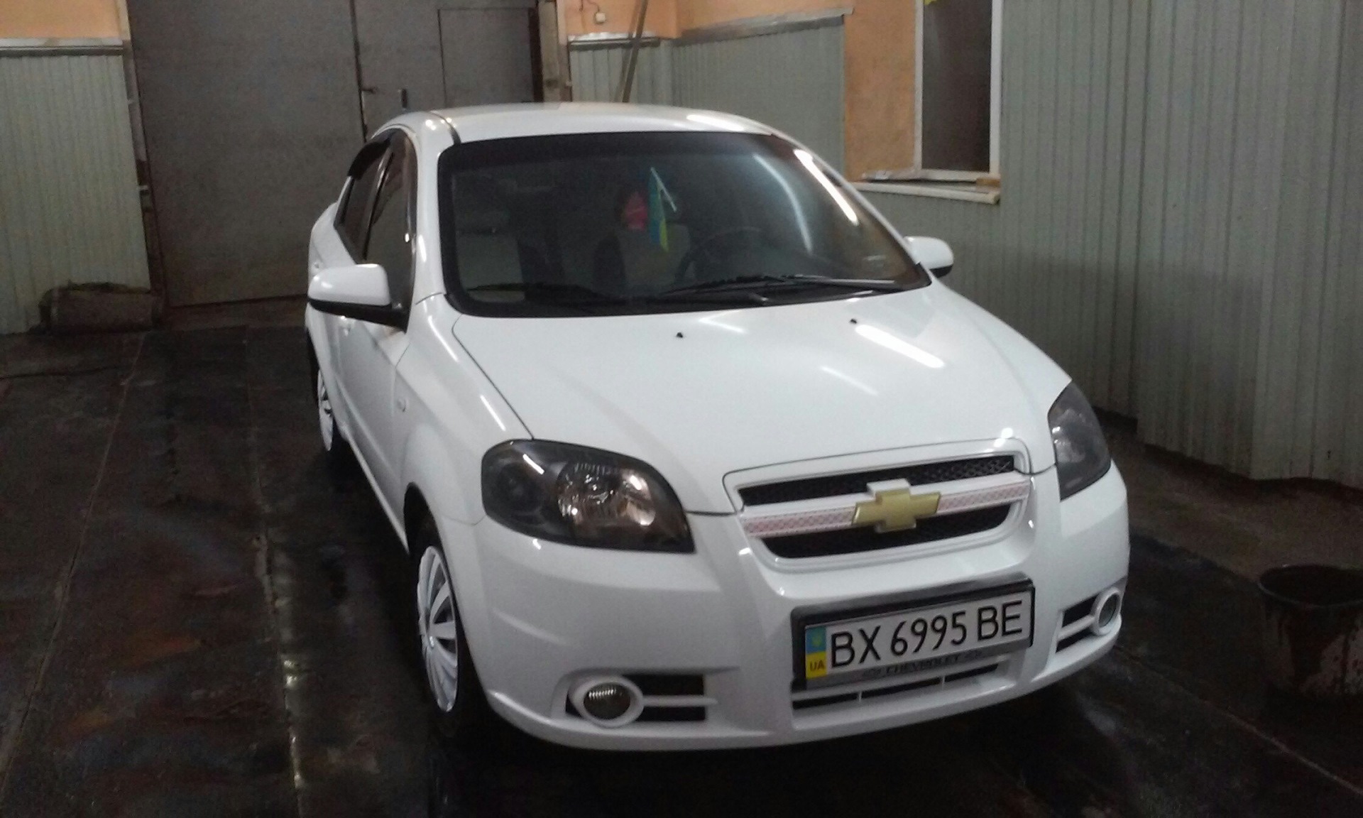 Покраска фар в черный цвет — Chevrolet Aveo Sedan (1G), 1,6 л, 2009 ...