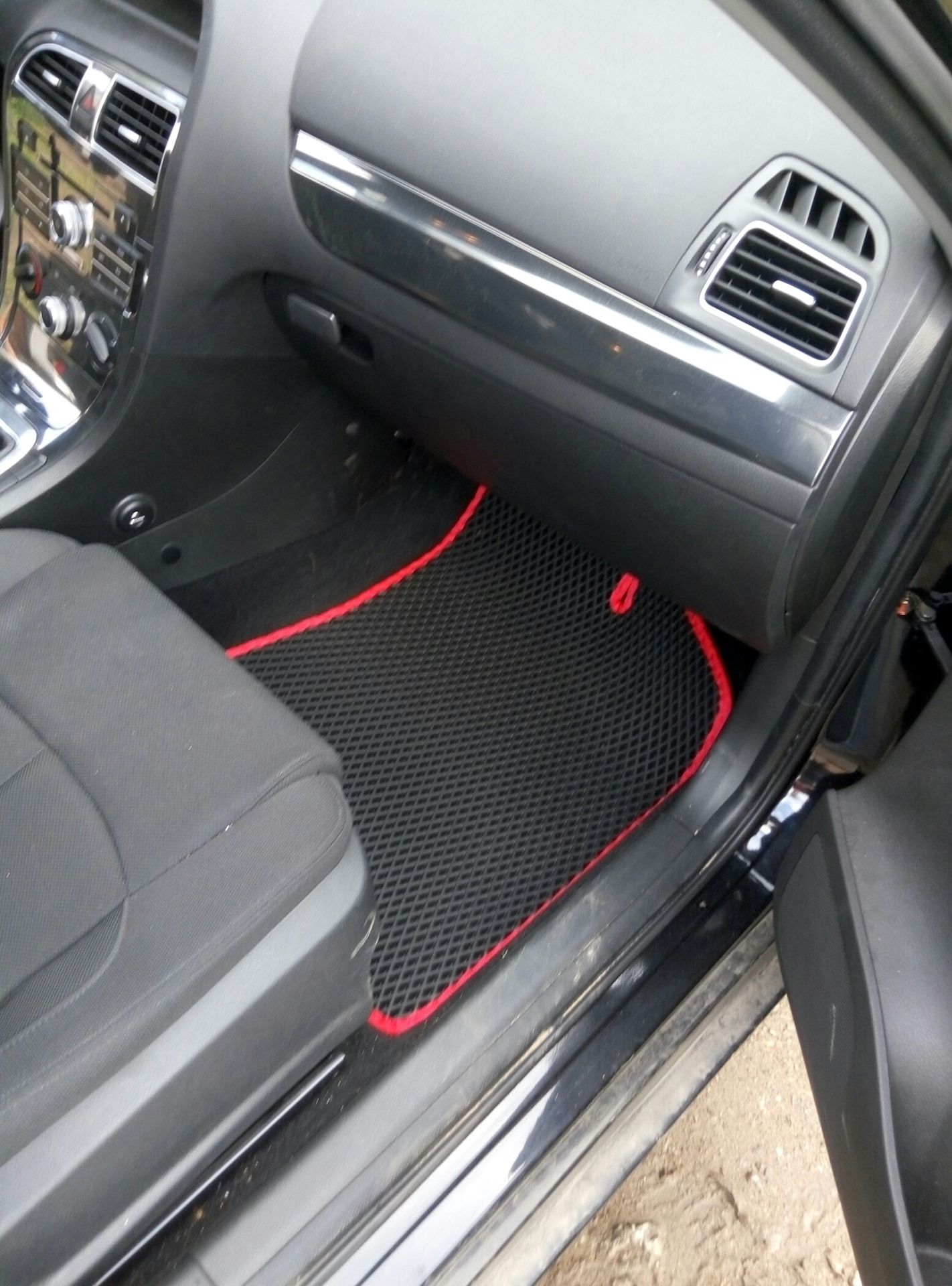 Коврики! — Brilliance H530, 1,6 л, 2016 года | тюнинг | DRIVE2