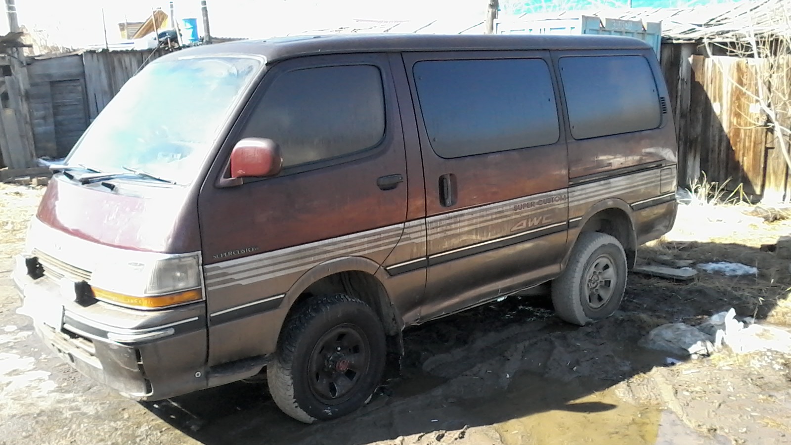 Toyota HiAce (H100) 2.8 дизельный 1994 | super custom LH107 на DRIVE2
