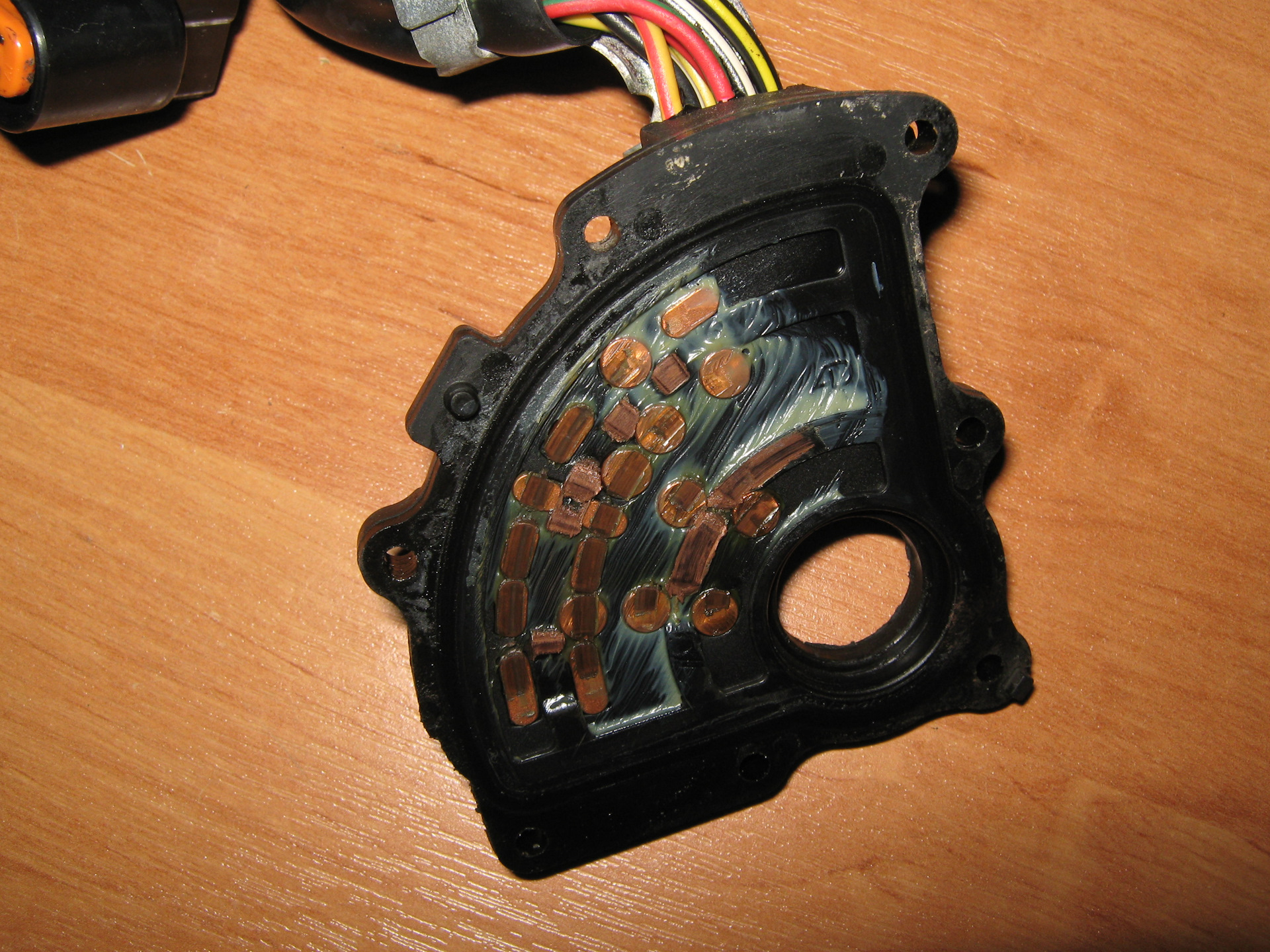 Датчики подключения переднего привода и положения коробки — Mitsubishi ...