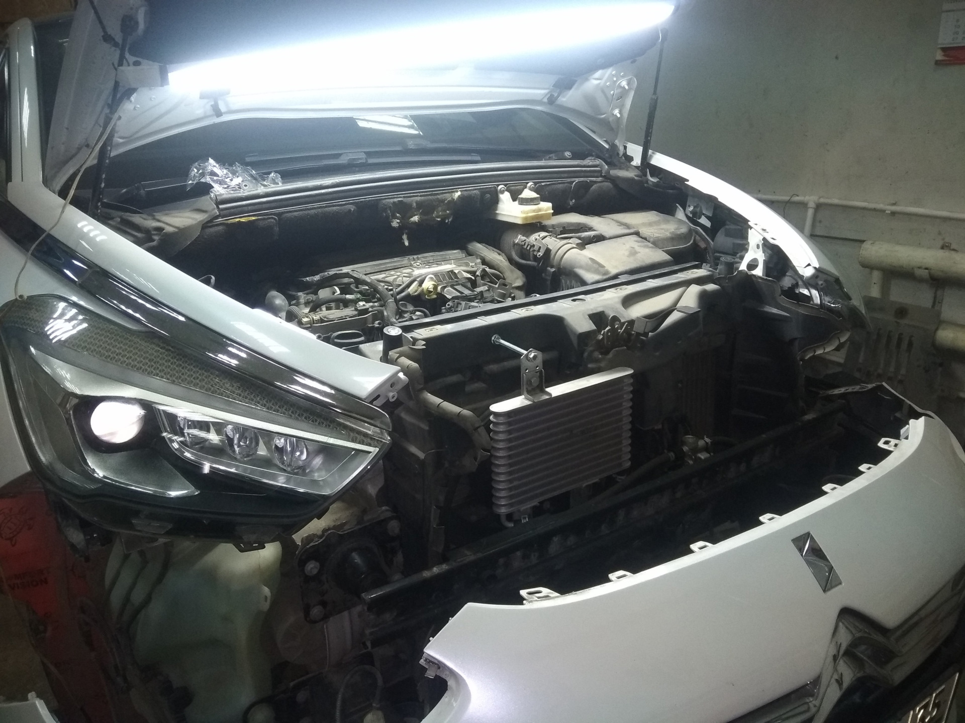 113000 км ТО + радиатор кондея, переклейка поддона ДВС, д — Citroen DS5 ...